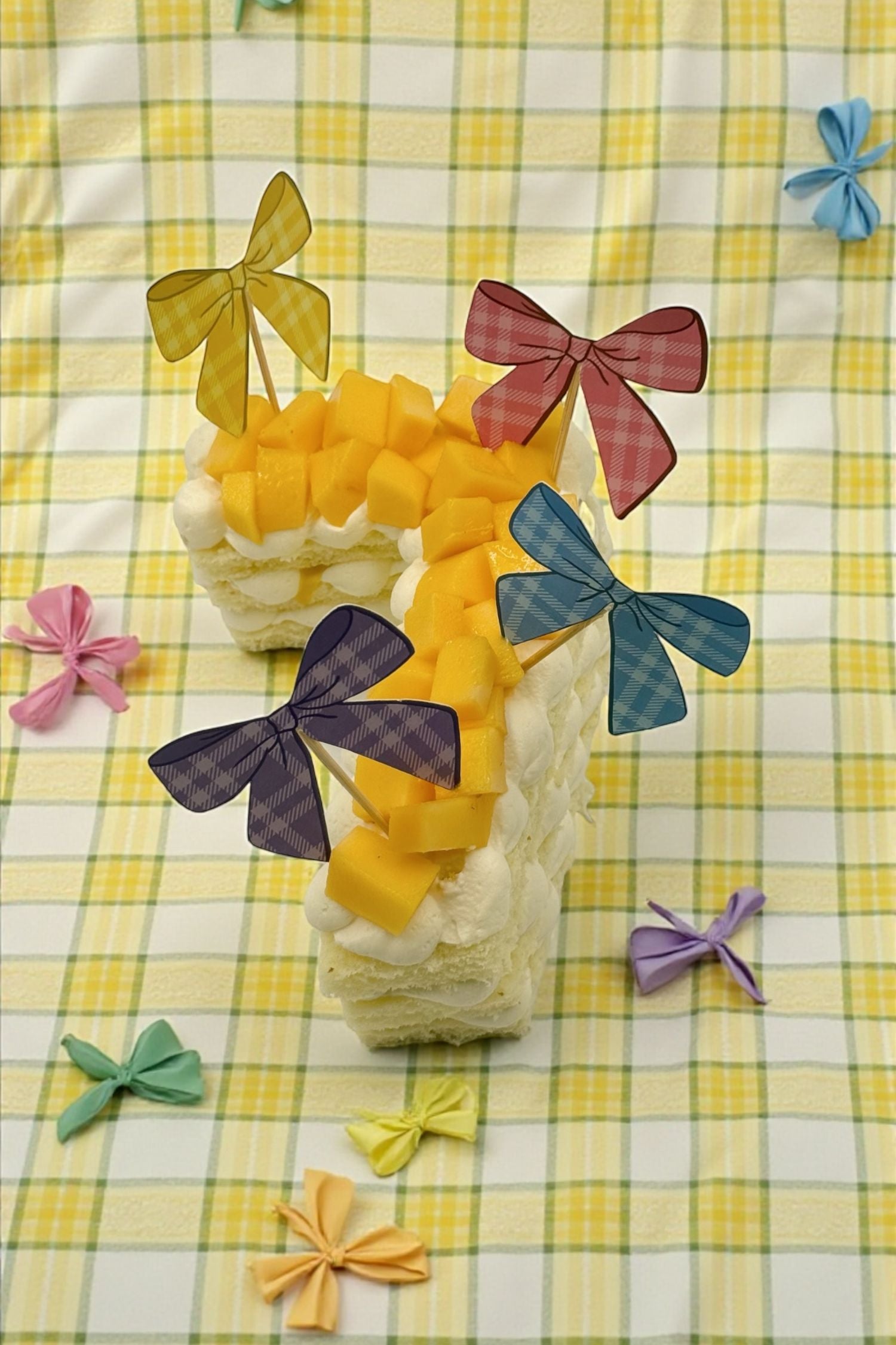 Gingham Ribbon – Gentle Sloth Cake